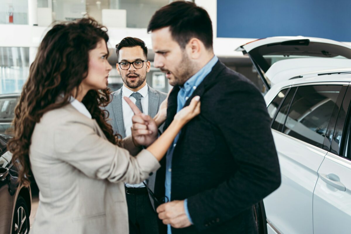 How To Deal With Conflict At Work: A No-Nonsense Guide To Turning Chaos ...